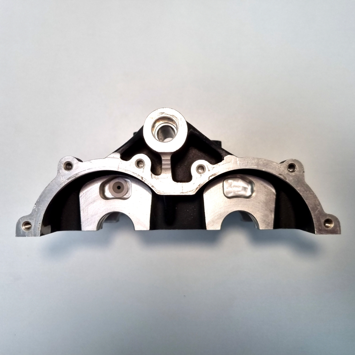Cosworth Formula 1 cam cover available from Modatek